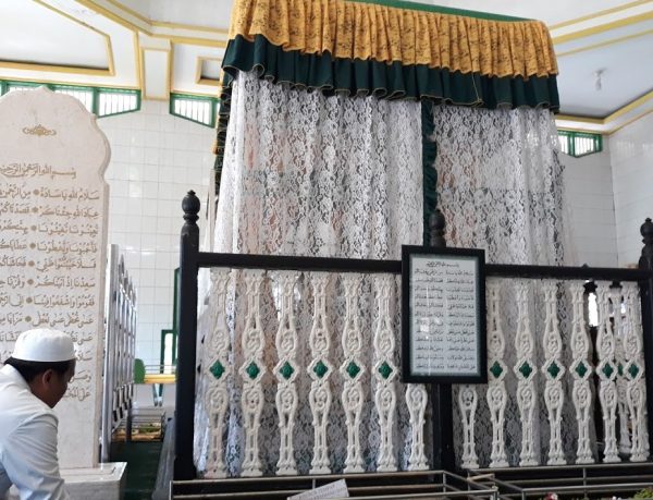 MAKAM Datu Kalampayan Masuk Wisata Religi Andalan - Suar Indonesia