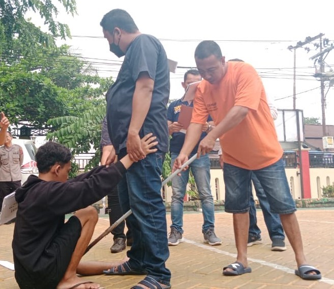 USAI TENGGAK MIRAS Teman Dihabisi, Ini Motifnya - Suar Indonesia