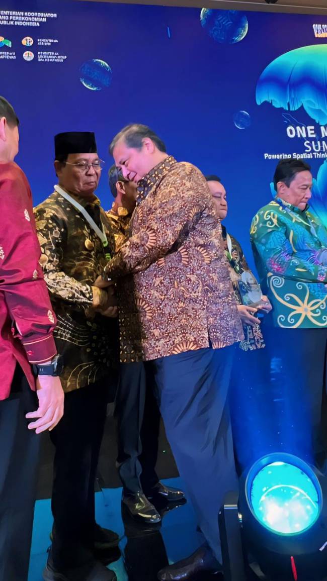 DIPIMPIN Menko Perekonomian Airlangga, Paman Birin Ikuti Rakernas ...
