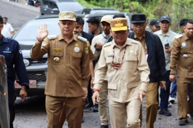 DIBATASI Tonase Truk Lintasi Jalan Palangka Raya-Gumas - Suar Indonesia